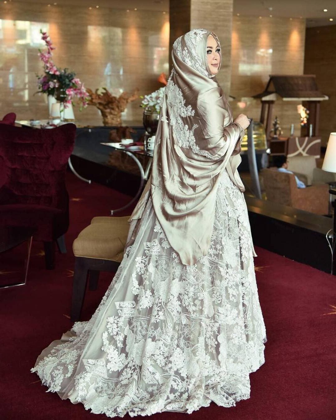 25 Design Gaun Pernikahan Muslimah Syar'i | Ragam Muslim